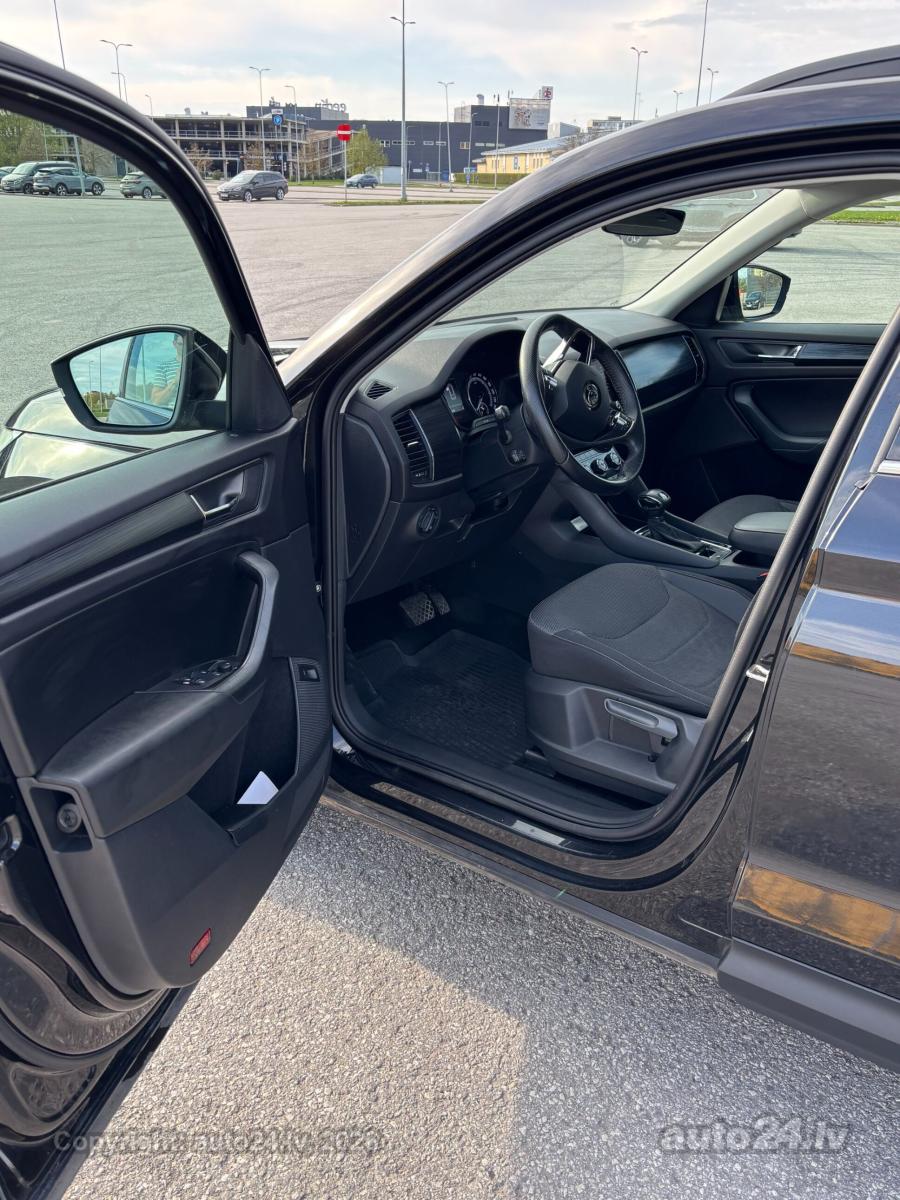 Melns Skoda Kodiaq 2020 Tallina, ar dzinēja tilpumu 1.50 L un nobraukumu 85 tūkst. km par 27800 €, foto 8 vietnē AUTOMOTO.COM.LV