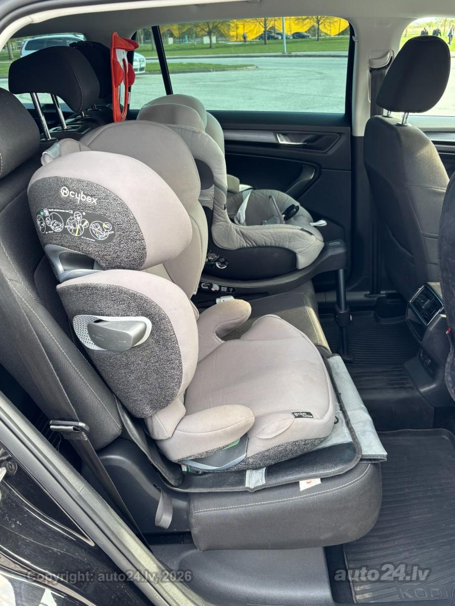 Melns Skoda Kodiaq 2020 Tallina, ar dzinēja tilpumu 1.50 L un nobraukumu 85 tūkst. km par 27800 €, foto 12 vietnē AUTOMOTO.COM.LV