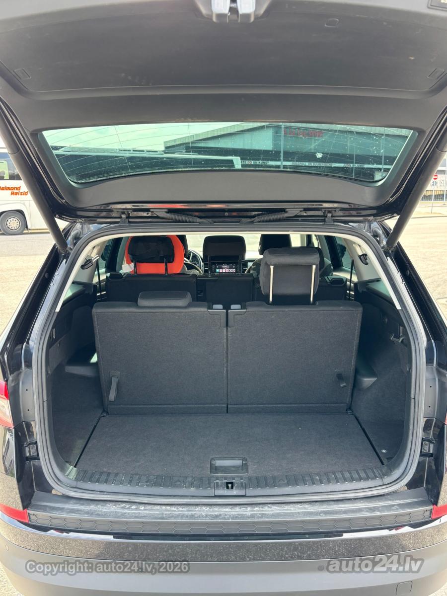 Melns Skoda Kodiaq 2020 Tallina, ar dzinēja tilpumu 1.50 L un nobraukumu 85 tūkst. km par 27800 €, foto 13 vietnē AUTOMOTO.COM.LV