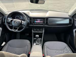 Melns Skoda Kodiaq 2020 Tallina, ar dzinēja tilpumu 1.50 L un nobraukumu 85 tūkst. km par 27800 €, foto 16 vietnē AUTOMOTO.COM.LV