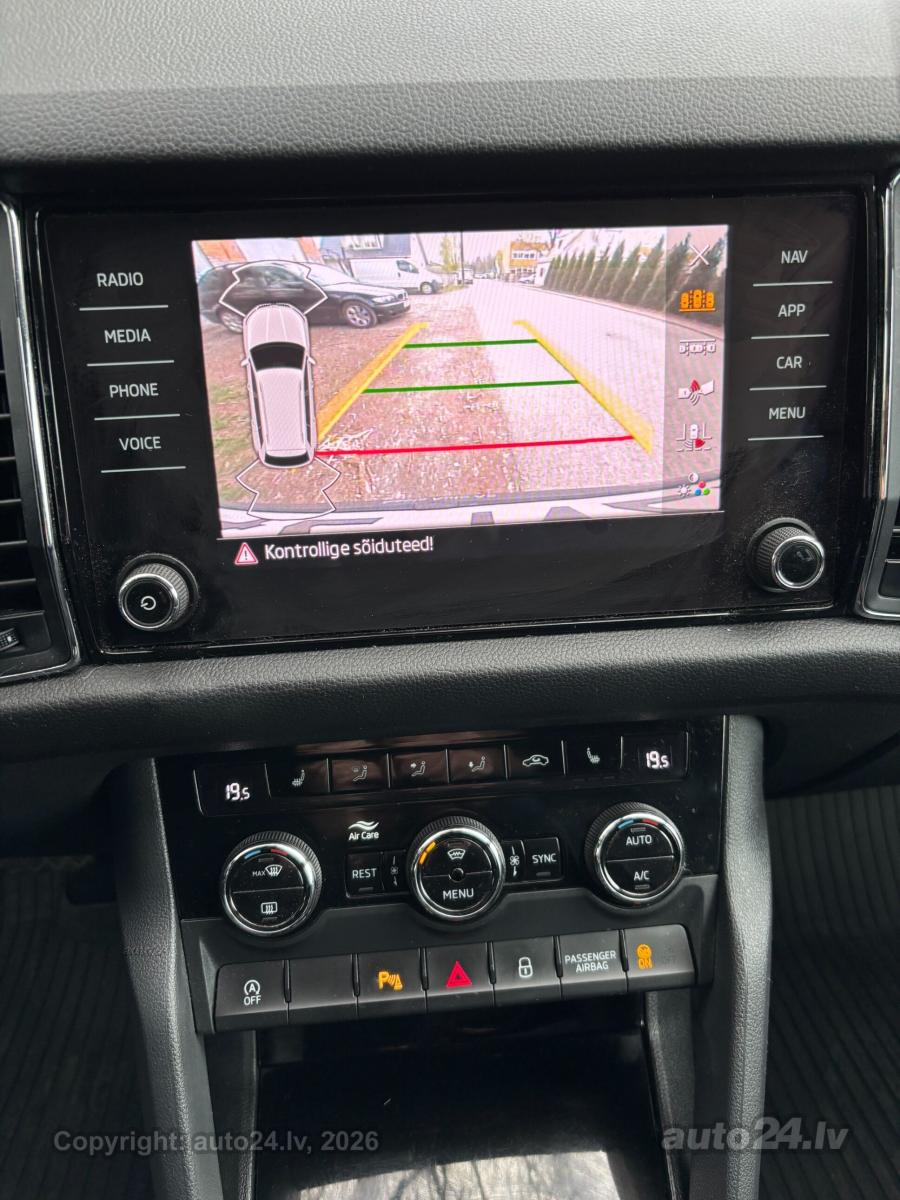 Melns Skoda Kodiaq 2020 Tallina, ar dzinēja tilpumu 1.50 L un nobraukumu 85 tūkst. km par 27800 €, foto 17 vietnē AUTOMOTO.COM.LV