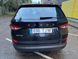 Black Skoda Kodiaq 2020 in Tallinn, with an engine capacity of 1.50 L and mileage of 141 thousand km for 21000 €, photo 4 on AUTOMOTO.COM.LV
