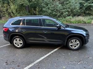 Black Skoda Kodiaq 2020 in Tallinn, with an engine capacity of 1.50 L and mileage of 141 thousand km for 21000 €, photo 5 on AUTOMOTO.COM.LV