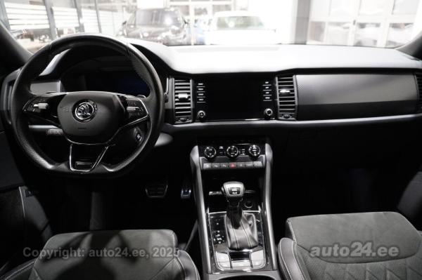 Melns Skoda Kodiaq 2021 Tallina, ar dzinēja tilpumu 2.00 L un nobraukumu 97 tūkst. km par 29900 €, foto 11 vietnē AUTOMOTO.COM.LV