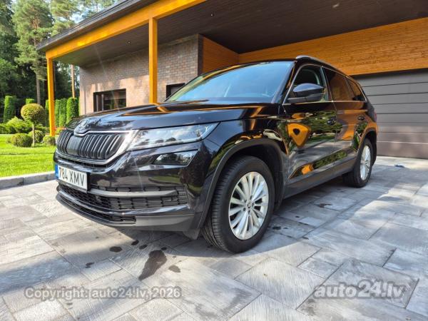 Melns Skoda Kodiaq 2021 Tallina, ar dzinēja tilpumu 1.50 L un nobraukumu 205 tūkst. km par 20000 €, foto 3 vietnē AUTOMOTO.COM.LV