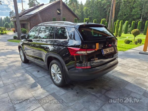 Melns Skoda Kodiaq 2021 Tallina, ar dzinēja tilpumu 1.50 L un nobraukumu 205 tūkst. km par 20000 €, foto 4 vietnē AUTOMOTO.COM.LV