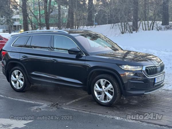 Black Skoda Kodiaq 2021 in Tallinn, with an engine capacity of 2.00 L and mileage of 147 thousand km for 26900 €, photo 5 on AUTOMOTO.COM.LV