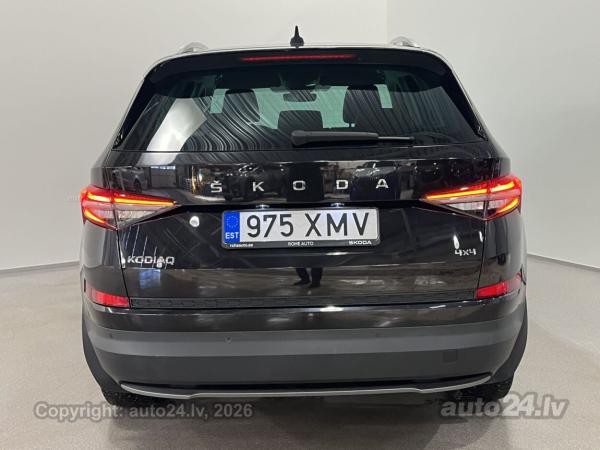 Melns Skoda Kodiaq 2021 Tallina, ar dzinēja tilpumu 2.00 L un nobraukumu 172 tūkst. km par 23900 €, foto 5 vietnē AUTOMOTO.COM.LV