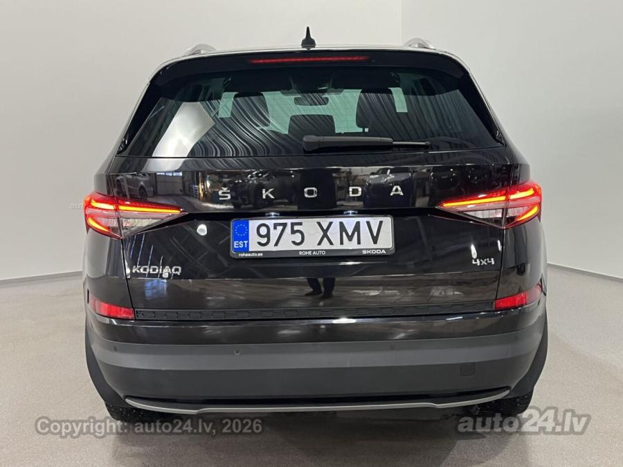 Melns Skoda Kodiaq 2021 Tallina, ar dzinēja tilpumu 2.00 L un nobraukumu 172 tūkst. km par 23900 €, foto 5 vietnē AUTOMOTO.COM.LV