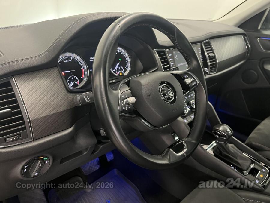 Melns Skoda Kodiaq 2021 Tallina, ar dzinēja tilpumu 2.00 L un nobraukumu 172 tūkst. km par 23900 €, foto 7 vietnē AUTOMOTO.COM.LV