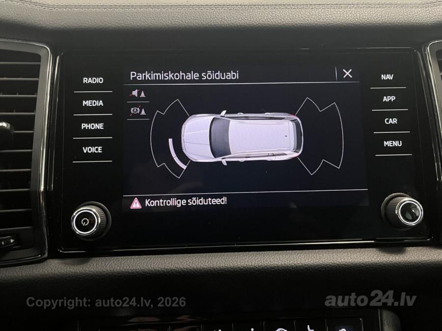 Melns Skoda Kodiaq 2021 Tallina, ar dzinēja tilpumu 2.00 L un nobraukumu 172 tūkst. km par 23900 €, foto 22 vietnē AUTOMOTO.COM.LV