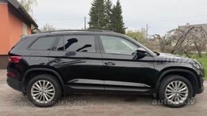 Черный Шкода Kodiaq 2021 в Таллин, объемом двигателя 1.50 л и пробегом 61 тыс. км за 26500 €, фото  на AUTOMOTO.COM.LV