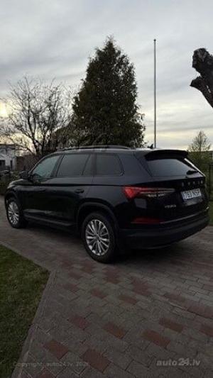 Черный Шкода Kodiaq 2021 в Таллин, объемом двигателя 1.50 л и пробегом 61 тыс. км за 26500 €, фото 5 на AUTOMOTO.COM.LV