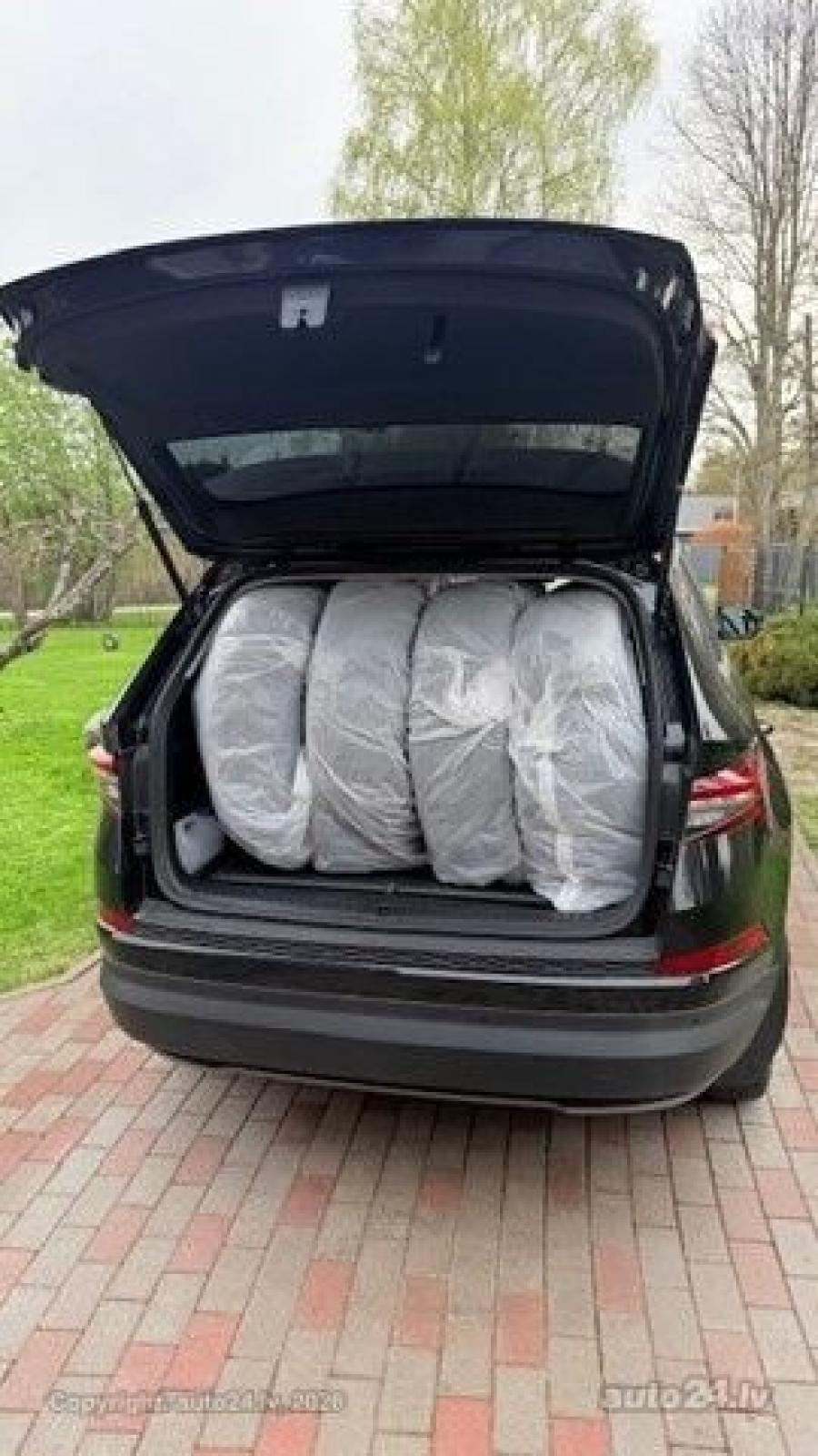 Черный Шкода Kodiaq 2021 в Таллин, объемом двигателя 1.50 л и пробегом 61 тыс. км за 26500 €, фото 9 на AUTOMOTO.COM.LV
