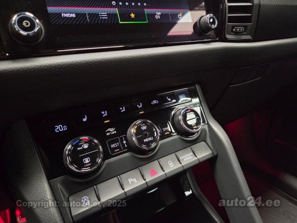 Melns Skoda Kodiaq 2022 Tallina, ar dzinēja tilpumu 2.00 L un nobraukumu 145 tūkst. km par 28900 €, foto 11 vietnē AUTOMOTO.COM.LV