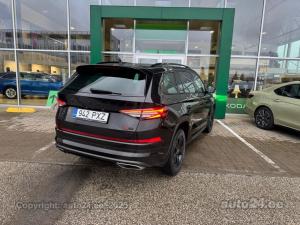 Melns Skoda Kodiaq 2022 Tartu, ar dzinēja tilpumu 2.00 L un nobraukumu 64 tūkst. km par 37900 €, foto 2 vietnē AUTOMOTO.COM.LV