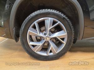 Melns Skoda Kodiaq 2022 Tallina, ar dzinēja tilpumu 2.00 L un nobraukumu 145 tūkst. km par 28900 €, foto 22 vietnē AUTOMOTO.COM.LV