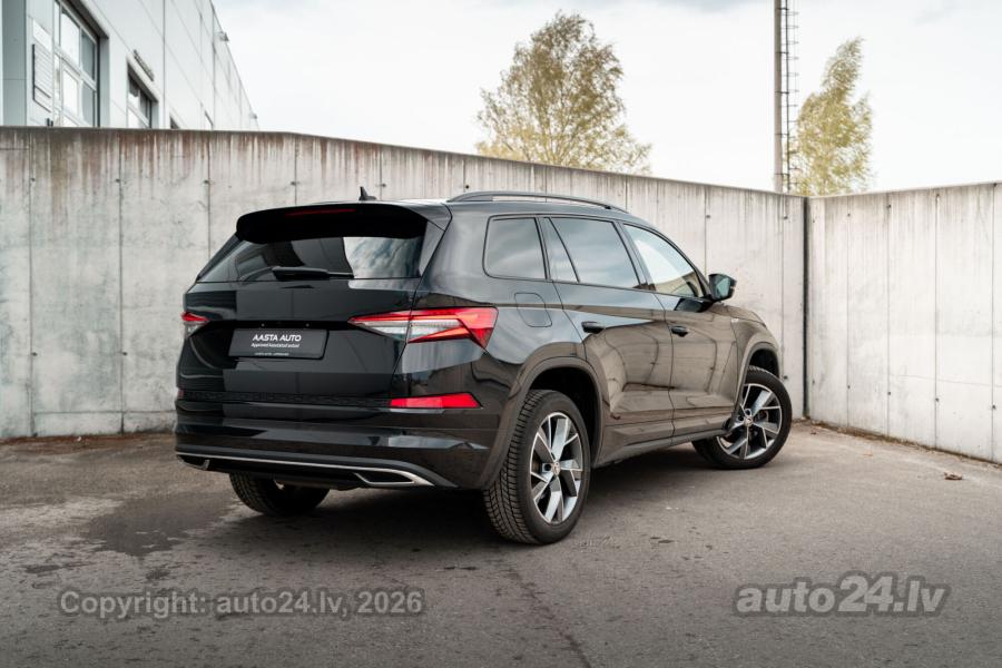 Melns Skoda Kodiaq 2022 Tartu, ar dzinēja tilpumu 2.00 L un nobraukumu 62 tūkst. km par 37900 €, foto 3 vietnē AUTOMOTO.COM.LV