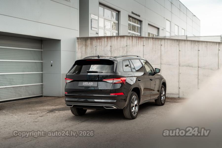 Melns Skoda Kodiaq 2022 Tartu, ar dzinēja tilpumu 2.00 L un nobraukumu 62 tūkst. km par 37900 €, foto 12 vietnē AUTOMOTO.COM.LV