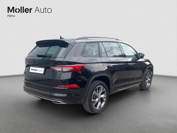 Black Skoda Kodiaq 2022 in Parnu, with an engine capacity of 2.00 L and mileage of 162 thousand km for 29850 €, photo 2 on AUTOMOTO.COM.LV