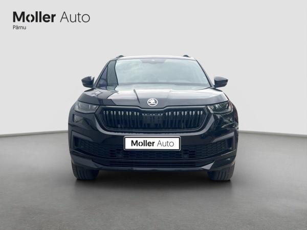 Black Skoda Kodiaq 2022 in Parnu, with an engine capacity of 2.00 L and mileage of 162 thousand km for 29850 €, photo 3 on AUTOMOTO.COM.LV