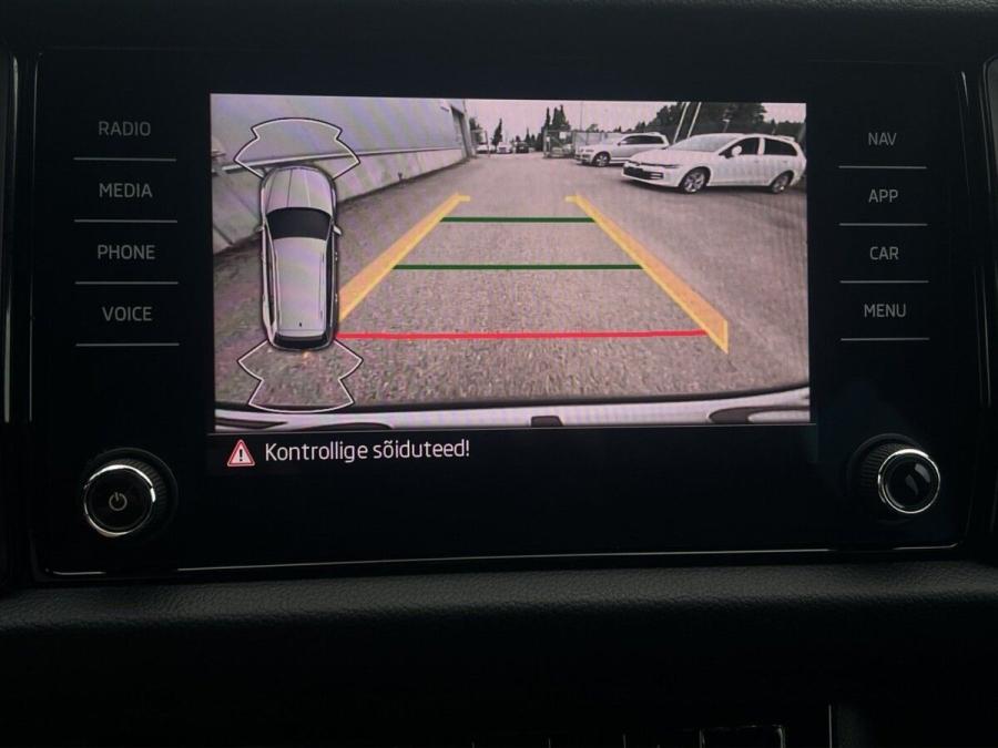 Melns Skoda Kodiaq 2022 Pērnava, ar dzinēja tilpumu 2.00 L un nobraukumu 162 tūkst. km par 29850 €, foto 9 vietnē AUTOMOTO.COM.LV