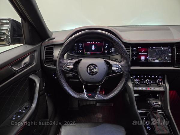 Melns Skoda Kodiaq 2023 Tallina, ar dzinēja tilpumu 2.00 L un nobraukumu 134 tūkst. km par 31900 €, foto 11 vietnē AUTOMOTO.COM.LV