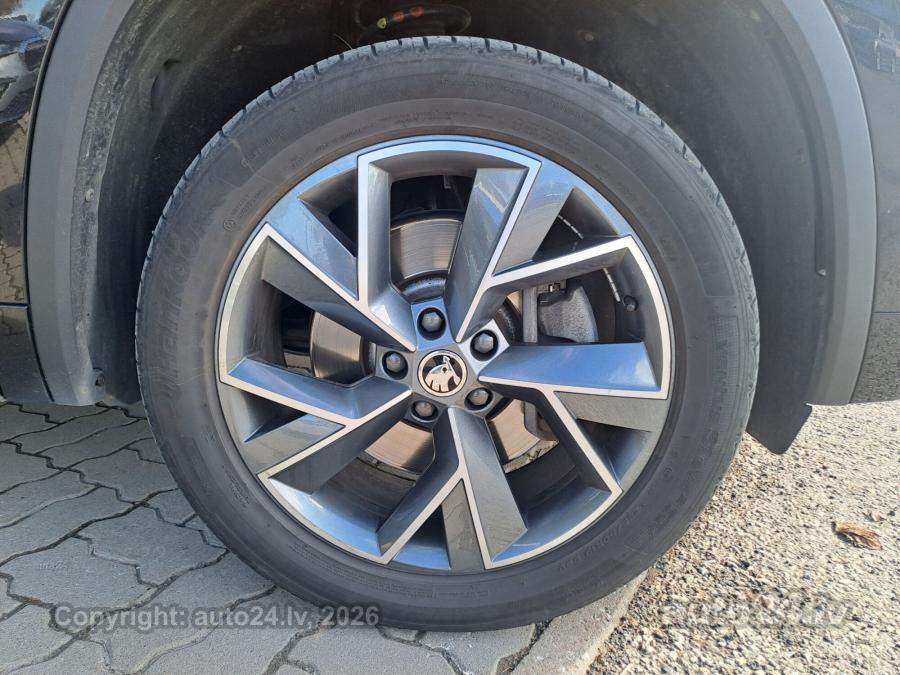 Black Skoda Kodiaq 2023 in Tartu, with an engine capacity of 2.00 L and mileage of 46 thousand km for 38900 €, photo 8 on AUTOMOTO.COM.LV