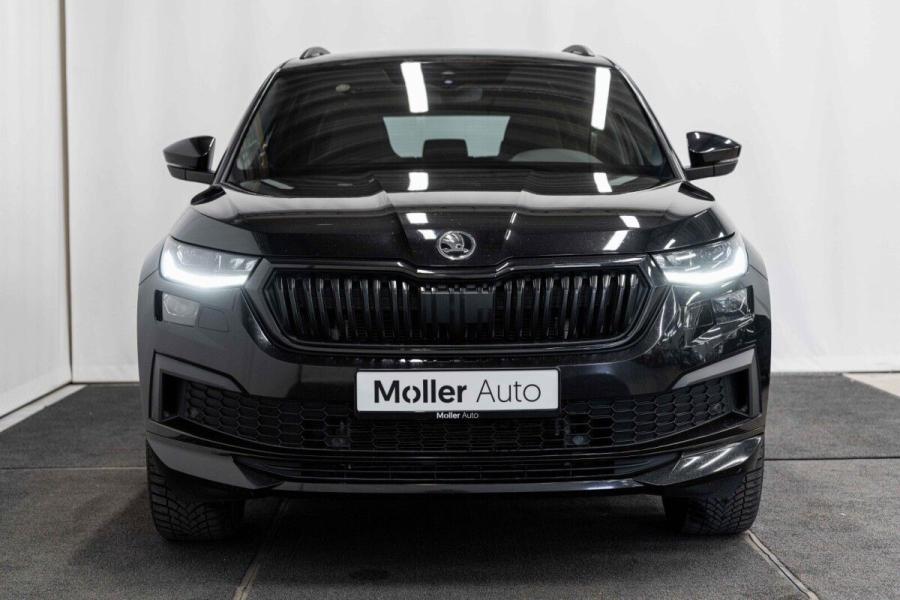 Черный Шкода Kodiaq 2023 в Таллин, объемом двигателя 2.00 л и пробегом 156 тыс. км за 33300 €, фото 3 на AUTOMOTO.COM.LV
