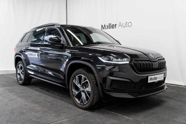 Черный Шкода Kodiaq 2023 в Таллин, объемом двигателя 2.00 л и пробегом 156 тыс. км за 33300 €, фото 3 на AUTOMOTO.COM.LV