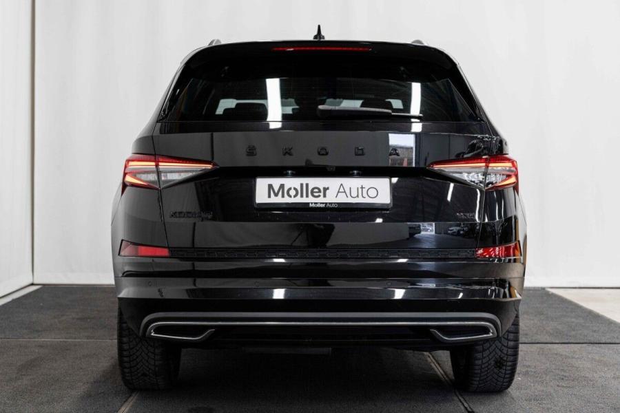 Черный Шкода Kodiaq 2023 в Таллин, объемом двигателя 2.00 л и пробегом 156 тыс. км за 33300 €, фото 6 на AUTOMOTO.COM.LV
