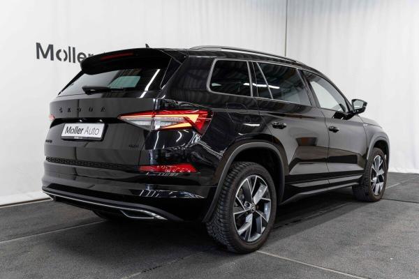 Черный Шкода Kodiaq 2023 в Таллин, объемом двигателя 2.00 л и пробегом 156 тыс. км за 33300 €, фото 6 на AUTOMOTO.COM.LV