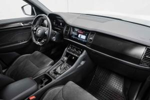 Черный Шкода Kodiaq 2023 в Таллин, объемом двигателя 2.00 л и пробегом 156 тыс. км за 33300 €, фото 8 на AUTOMOTO.COM.LV