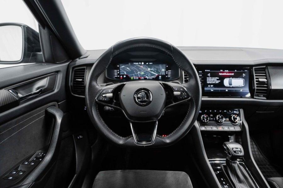 Черный Шкода Kodiaq 2023 в Таллин, объемом двигателя 2.00 л и пробегом 156 тыс. км за 33300 €, фото 11 на AUTOMOTO.COM.LV