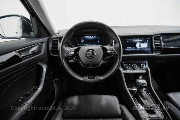 Black Skoda Kodiaq 2023 in Tallinn, with an engine capacity of 2.00 L and mileage of 102 thousand km for 33900 €, photo 10 on AUTOMOTO.COM.LV