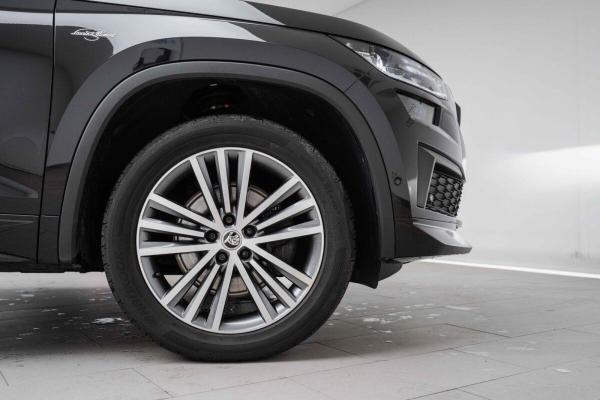 Черный Шкода Kodiaq 2023 в Пеэтри, объемом двигателя 2.00 л и пробегом 129 тыс. км за 35750 €, фото 8 на AUTOMOTO.COM.LV