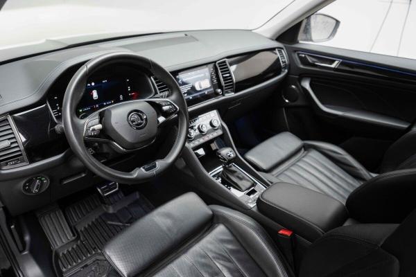 Черный Шкода Kodiaq 2023 в Пеэтри, объемом двигателя 2.00 л и пробегом 129 тыс. км за 35750 €, фото 9 на AUTOMOTO.COM.LV