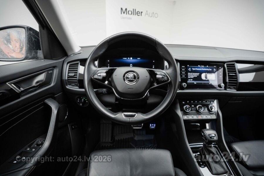 Melns Skoda Kodiaq 2023 Tallina, ar dzinēja tilpumu 2.00 L un nobraukumu 129 tūkst. km par 35750 €, foto 10 vietnē AUTOMOTO.COM.LV