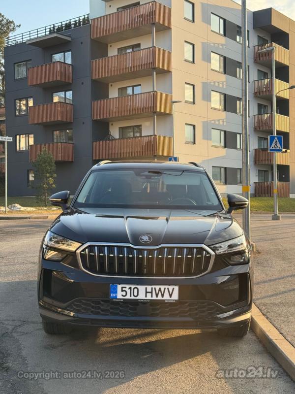 Melns Skoda Kodiaq 2024 Tallina, ar dzinēja tilpumu 1.50 L un nobraukumu 25 tūkst. km par 36800 €, foto 3 vietnē AUTOMOTO.COM.LV