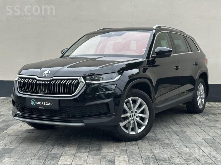 Черный Шкода Kodiaq 2024 в Рига, объемом двигателя 2.00 л и пробегом 64 тыс. км за 33950 €, фото 1 на AUTOMOTO.COM.LV