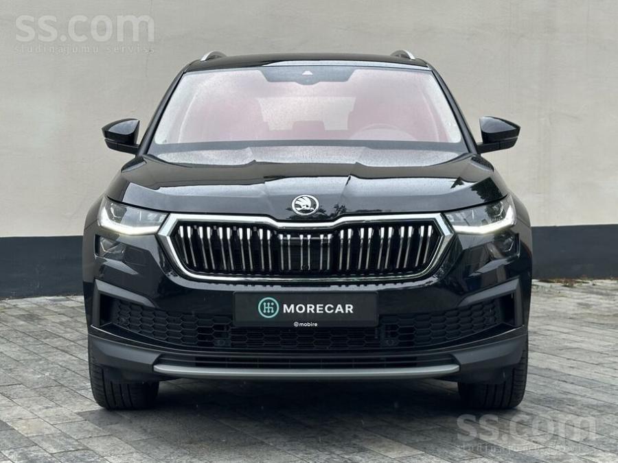 Черный Шкода Kodiaq 2024 в Рига, объемом двигателя 2.00 л и пробегом 64 тыс. км за 33950 €, фото 3 на AUTOMOTO.COM.LV