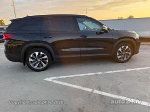 Melns Skoda Kodiaq 2024 Tallina, ar dzinēja tilpumu 2.00 L un nobraukumu 36 tūkst. km par 49500 €, foto 5 vietnē AUTOMOTO.COM.LV