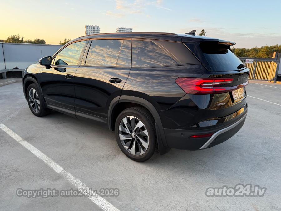 Melns Skoda Kodiaq 2024 Tallina, ar dzinēja tilpumu 2.00 L un nobraukumu 36 tūkst. km par 49500 €, foto 8 vietnē AUTOMOTO.COM.LV