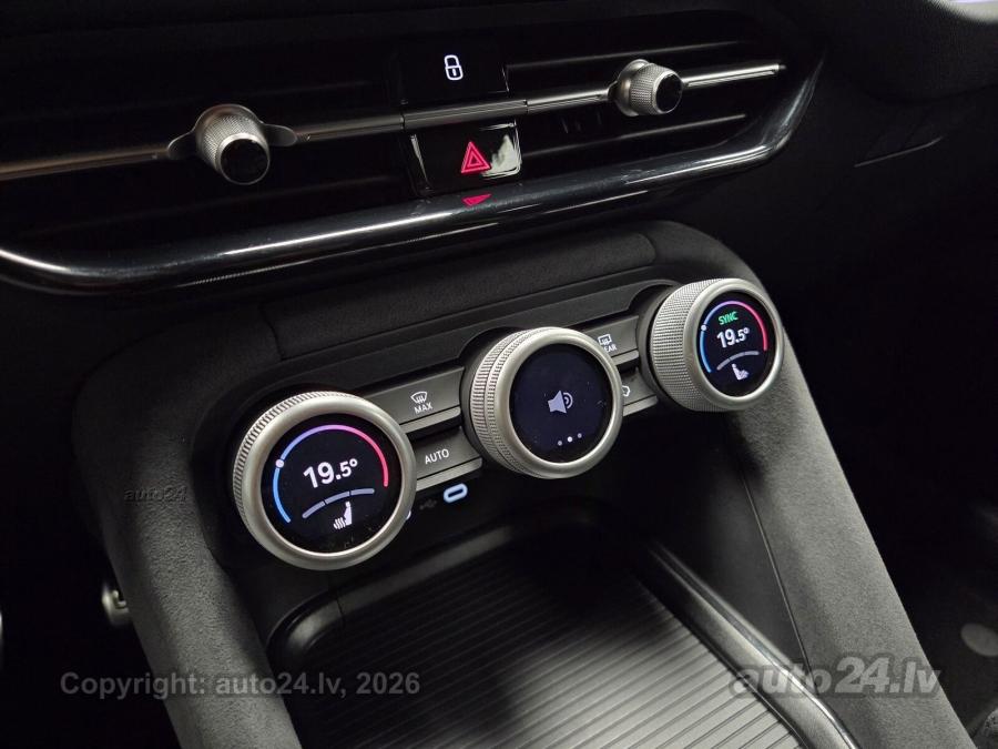 Melns Skoda Kodiaq 2024 Tallina, ar dzinēja tilpumu 2.00 L un nobraukumu 46 tūkst. km par 43900 €, foto 16 vietnē AUTOMOTO.COM.LV