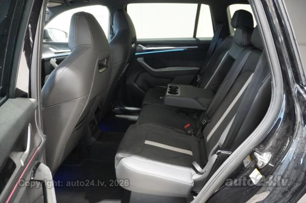 Melns Skoda Kodiaq 2024 Tallina, ar dzinēja tilpumu 2.00 L un nobraukumu 49 tūkst. km par 44900 €, foto 8 vietnē AUTOMOTO.COM.LV