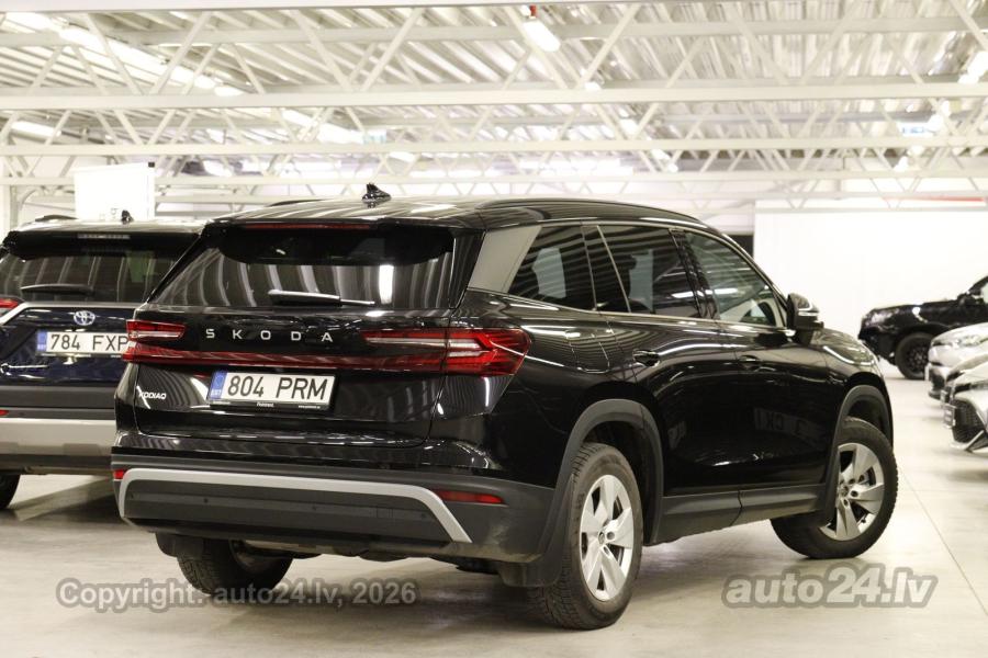 Melns Skoda Kodiaq 2024 Tallina, ar dzinēja tilpumu 1.97 L un nobraukumu 36 tūkst. km par 38490 €, foto 3 vietnē AUTOMOTO.COM.LV