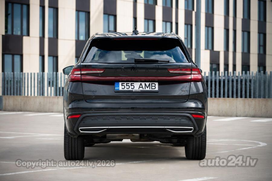 Melns Skoda Kodiaq 2024 Tallina, ar dzinēja tilpumu 2.00 L un nobraukumu 18 tūkst. km par 47900 €, foto 5 vietnē AUTOMOTO.COM.LV