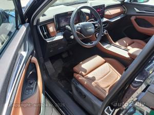 Black Skoda Kodiaq 2025 in Tartu, with an engine capacity of 1.50 L and mileage of 10 thousand km for 43000 €, photo 5 on AUTOMOTO.COM.LV