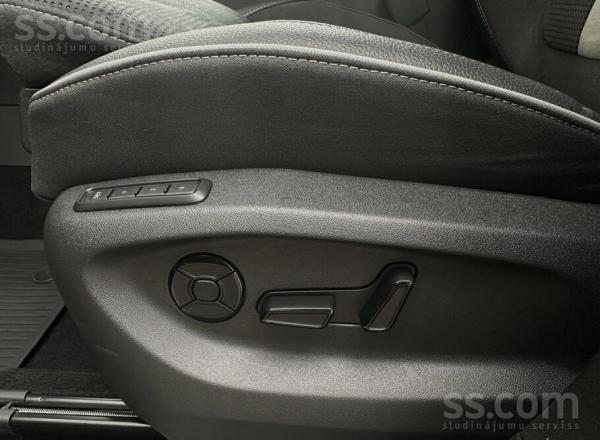 Black Skoda Kodiaq 2025 in Riga, with an engine capacity of 1.50 L and mileage of 33 thousand km for 38950 €, photo 9 on AUTOMOTO.COM.LV