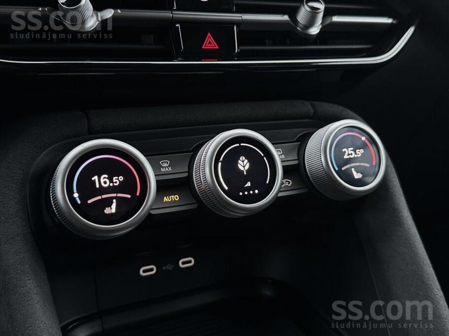 Melns Skoda Kodiaq 2025 Rīga, ar dzinēja tilpumu 1.50 L un nobraukumu 33 tūkst. km par 38950 €, foto 18 vietnē AUTOMOTO.COM.LV